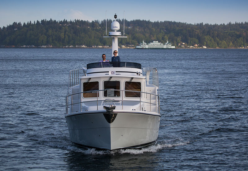 Images tagged "helmsman-trawlers-38e-pilothouse" - Helmsman