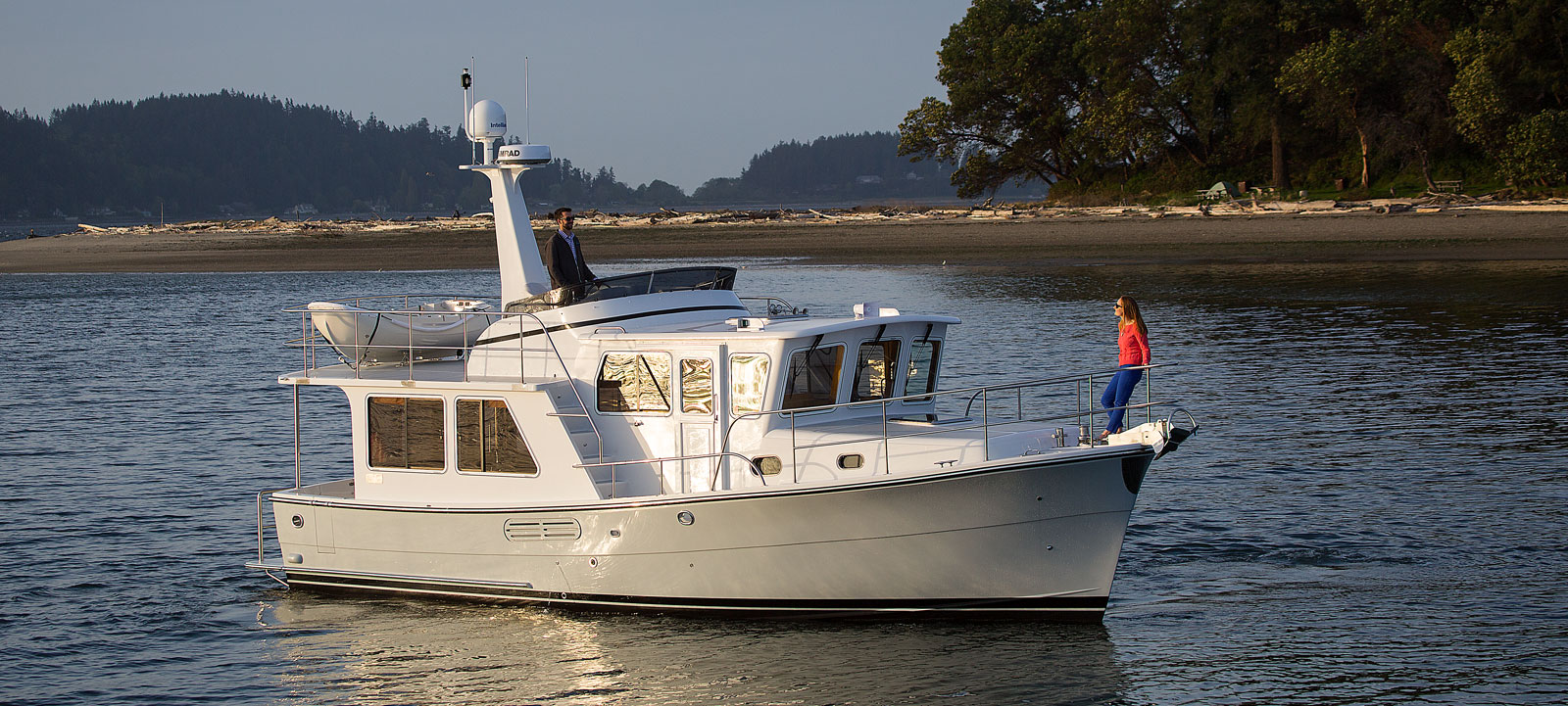 Helmsman Trawlers: Superbly Crafted Trawler Yachts & Boats for Sale